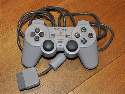 Original DualShock Controller PS1 Gebraucht in Gelterkinden für CHF 35 mit Lieferung auf