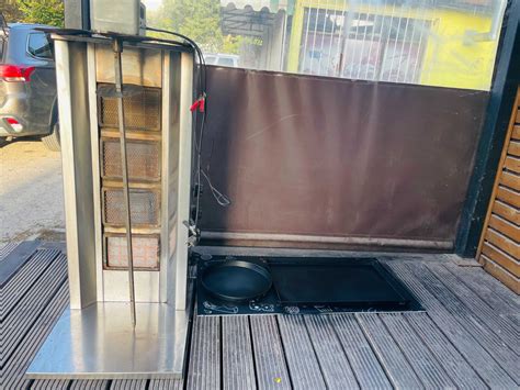 Машина за дюнер на газ с тава и шиш 4 пити гр Варна Цветен квартал • Olx Bg