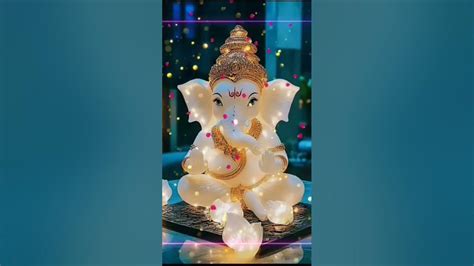 जय गणेश जय गणेश जय गणेश देवा। माता जाकी पार्वती पिता महादेवा एकदंत दयावंत चारभुजाधारी। जय श्री