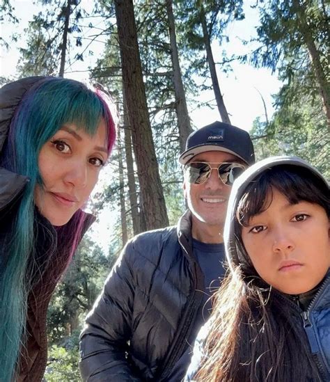 عکس سفر در زمان؛ شادمهر و همسرش در حال خلبانی؛ دهه 90