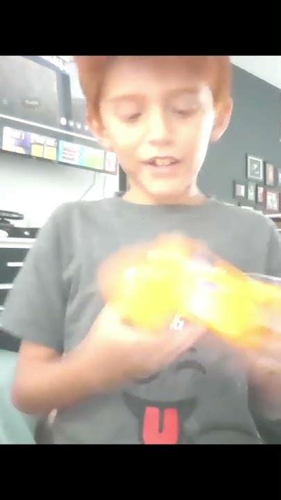 Something Weird About The Gamecube Controller Youtube