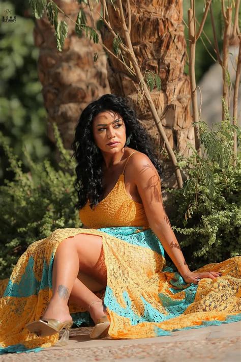 فنانات مصر ‎فنانات مصر‎ Added A New Photo