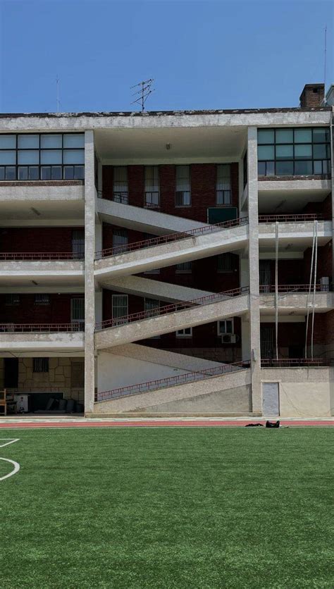 뉴진스 디토 뮤비 촬영지이자 유형문화재로 지정된 대구의 계성중학교 인스티즈 Instiz 이슈 카테고리