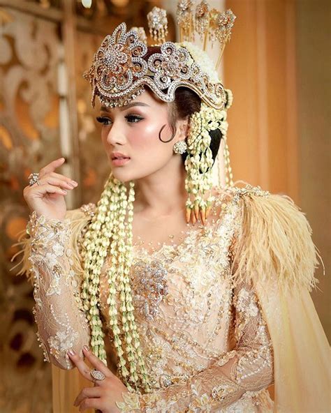 Hepi Herviani Wattimena Hepidavid • Foto Dan Video Instagram Pengantin Pernikahan Kebaya