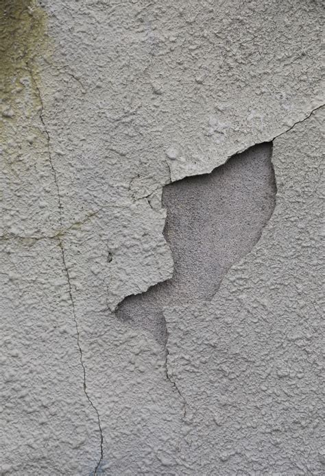 自宅は大丈夫ですか？4 滋賀県東近江市の外壁塗装・防水工事は鈴吉ペイント東近江店【ショールーム完備】
