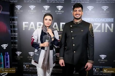 لیندا کیانی در کنار خواننده محبوبعکسی از فرزاد فرزین و لیندا کیانی در