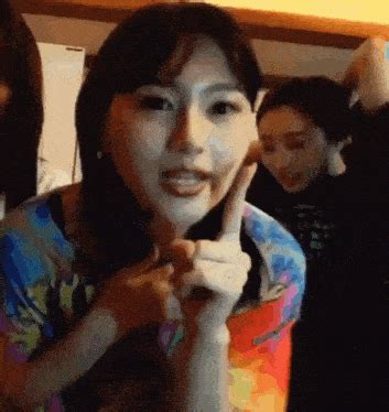 Sua  Trending  On Vif