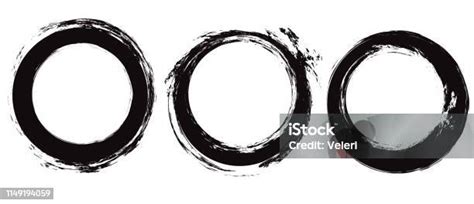 검은 색 원 그런 지 스트로크의 집합입니다 둥근 잉크 브러시 스트로크 개체는 배경과 분리됩니다 벡터 스크래치 요소 원형에 대한 스톡 벡터 아트 및 기타 이미지 Istock
