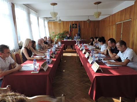 Проф дтн инж Цоло Вутов Почетен гражданин на община Етрополе Индустриален клъстер Средногорие