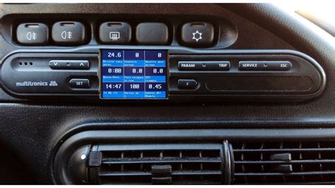 Бортовой компьютер Multitronics CL-570 на Chevrolet Niva
