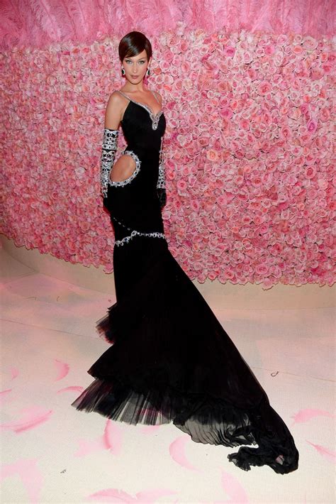 See Gigi And Bella Hadids Met Gala Looks Throughout The Years Teen Vogue