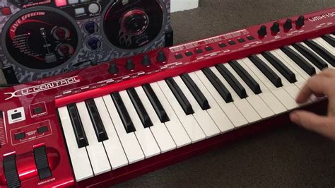 Behringer Umx490 Red Midi Controller Keyboard Excellent Youtube