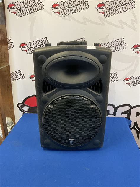 Qtx Sound Portable Pa Speaker Badgers Auctions On Site And Online Auctions In High Wycombe