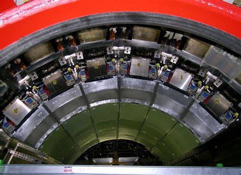 Upgrading The Cms Electromagnetic Calorimeter Readout Electronics For Phase 2 Ep News