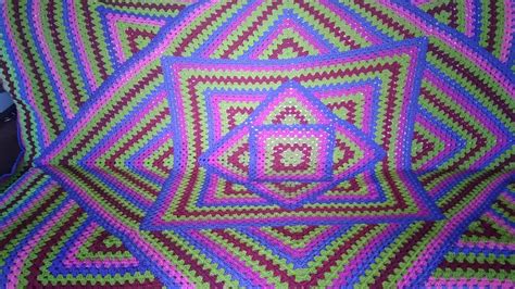 Плед Бабушкин квадрат связанный крючком Youtube