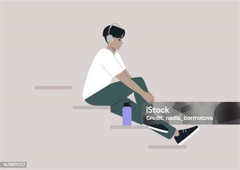 계단에 앉아 이어폰을 통해 흐르는 음악에 길을 잃은 젊은 아시아 캐릭터 듣기에 대한 스톡 벡터 아트 및 기타 이미지 듣기 팟캐스팅 헤드폰 Istock