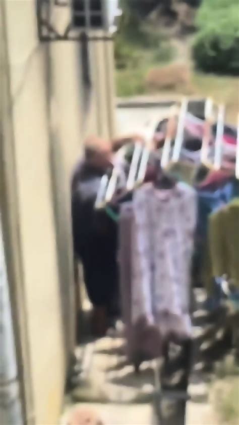 Marlboroqueensex Kakek Ngocok Pakaian Dalam Di Jemuran Tetangga Eporner