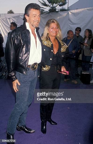 Stephen J Cannell Party Photos And Premium High Res Pictures Getty Images