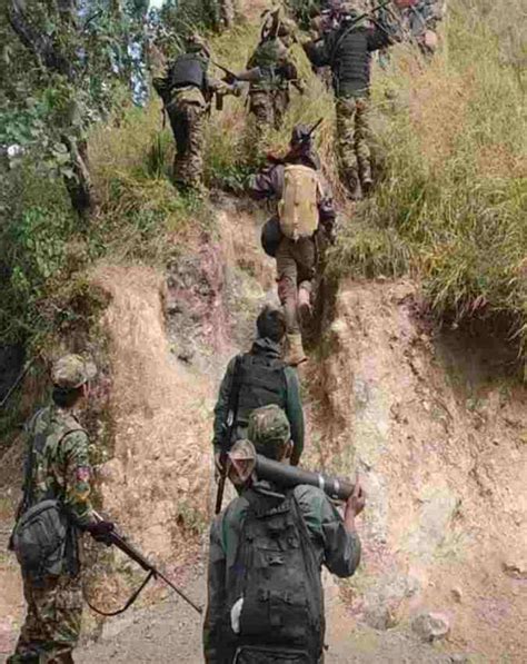 မင်းတပ်မြို့ဝင်ဂိတ်ကို ဝင်ရောက် ပစ်ခတ်မှု ရဲ ၁ ဦးသေဆုံး၊ ပခုက္ကူမြို့နယ်ရှိ စစ်တပ် စစ်ဆေးရေးဂိတ