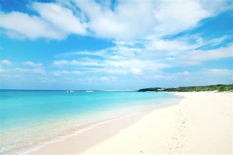 【星空にいちばん近い島】日本一美しいビーチをもつ沖縄「波照間島」 Retrip リトリップ