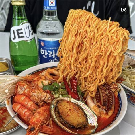 요즘 인스타 음식사진들 대비랑 채도 선명도 개빡세게 보정해서 과하고 적나라해보이게 찍는 게 유행인가봐 인스티즈 Instiz