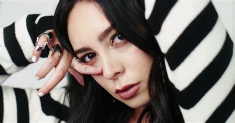 Use Keyframes To Animate Effects And Create Custom Transitions In Enlight