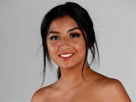 Sunshine Girl Clariza Toronto Sun