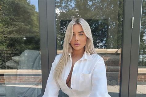 Love Island S Ellie Brown Ditches Underwear As Top Falls Open In Scorching Expos Daily Star