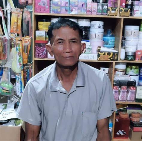 ក្មេង ឌឺស្រីស្នំ