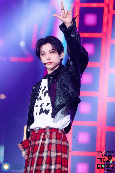 Felix에 있는 Мария Некрашевич님의 핀 펠릭스 스트레이 키즈 에너지