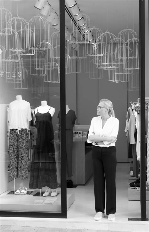 무료 이미지 집 밖의 검정색과 흰색 화이트 사진술 저장 니콘 검은 가구 단색화 인테리어 디자인 Bw 솔직한 스페인 35mm 램프 카탈로니아