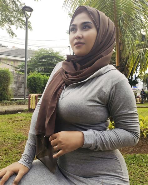 Bunda Lena Tante Jilbab Hot Viral Terbaru On Twitter Hai Assalamualaikum
