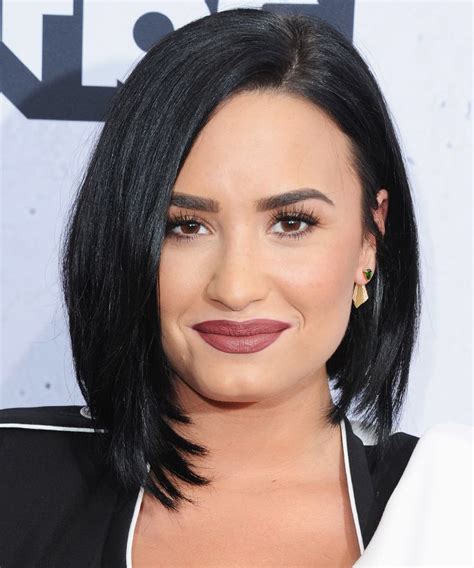 Demi Lovato Shows Off Freckles In Makeup Free Selfie Instyle