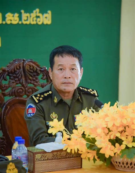 លោកឧត្តមសេនីយ៍ឯក ហួត ឈាងអន អមដំណើរ