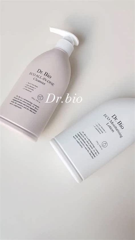 수박이 귀여워🍉 제품제공 ㅣ 푸드케어 클레 수박이는 초기이유식을 클레로 하고있어요💚 초기 1단계는 쌀과 곡류 또는 채소 한가지로 10배죽을 만들어 예쁜 유리병이 쏘옥