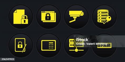 닫힌 자물쇠 서버 보안 키 안전 서버 데이터 웹 호스팅 보안 카메라 사이트 보안 Ssl 스팸 및 문서 및 아이콘으로 태블릿을 설정합니다 벡터 감시에 대한 스톡