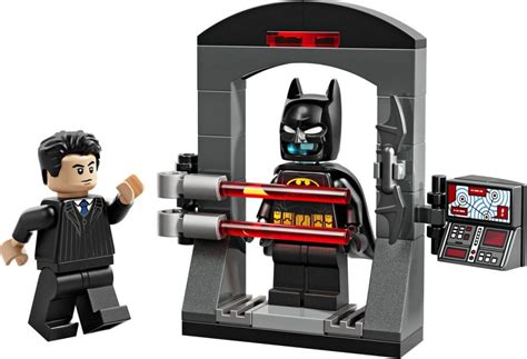 Lego Dc Comics 30726 Pas Cher Batman Bruce Wayne Et Le Batsuit Polybag