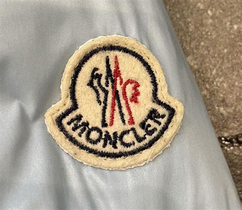 Neppe Moncler Logo