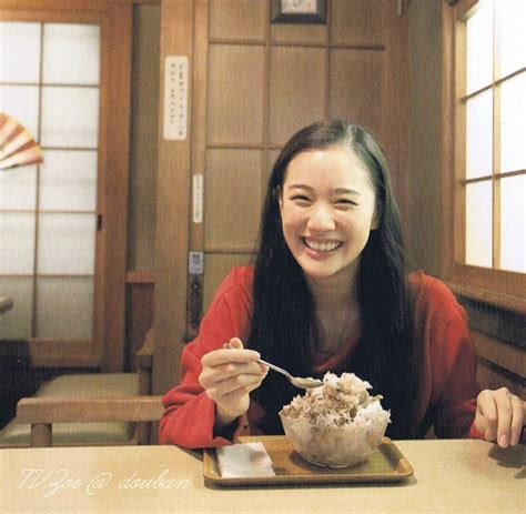 日本美女苍井优治愈系笑容照片