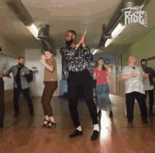 Salsa Dance S Tenor