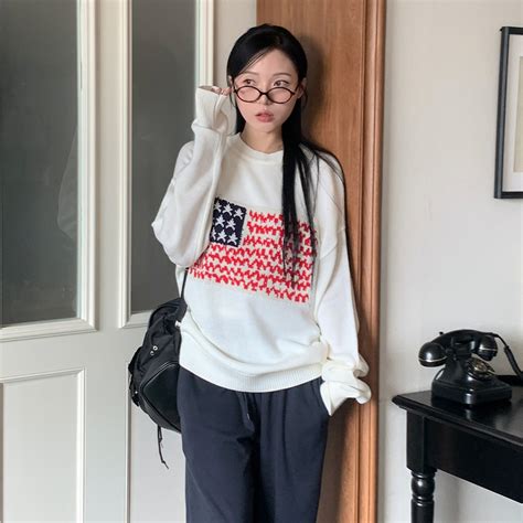 언니가간다 무료배송 유니섹스 성조기 자수 루즈핏 니트 국내생산 간절기 개강룩 남녀공용 커플룩