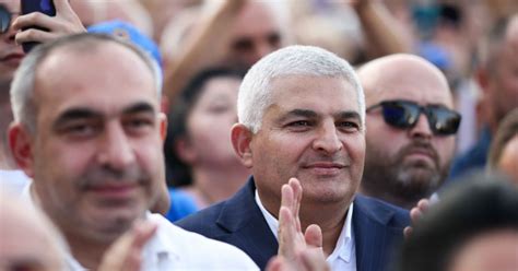 მე 12 კლასის ისტორიის მასალის ერთ ერთი რედაქტორი რუსული კანონის ხელმომწერი დეპუტატი იქნება ტაბულა