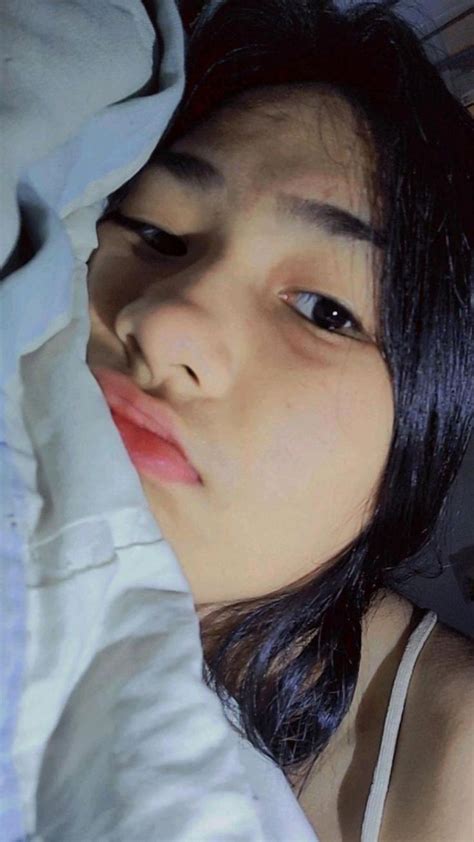 10 Ide Pap Cewe Tenk Top 🌿 Wajah Gadis Gadis Gadis Cantik Potret Wanita