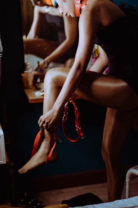 Inspirational Tips From Fifty Shades Of Grey To Improve Your Sex Life Elle Blonde Curated