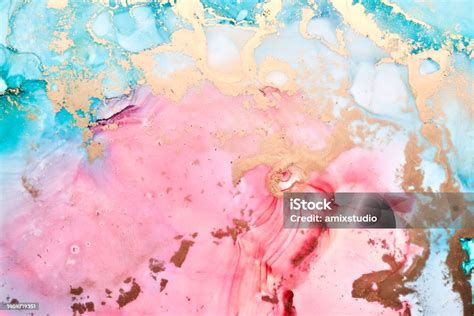 다채로운 잉크 럭셔리 추상 배경 골드 핑크 대리석 질감 유체 아트 패턴 벽지 수중 페인트 믹스 금색에 대한 스톡 사진 및 기타 이미지 Istock