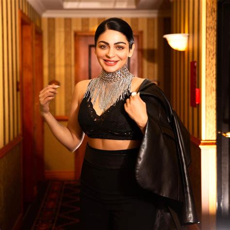 Stunning Shots Explore The Neeru Bajwa Photos Gallery