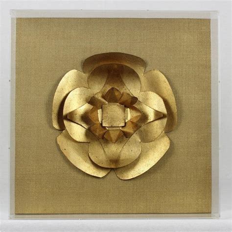 Tommy Mitchell 18 Medallion 005mmdg Black Background Biggs Ltd