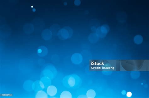 Bokeh와 어두운 파란색 추상적인 배경입니다 0명에 대한 스톡 사진 및 기타 이미지 0명 디자인 반짝이 Istock