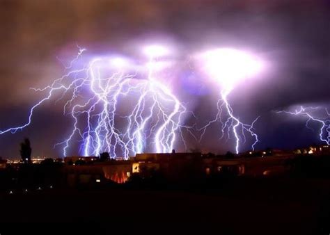 アメリカ ニューメキシコ州で撮影された超大規模の雷 ポッカキットポッカキット