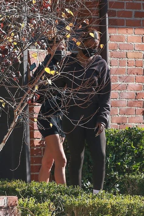 Microshorts Slippers A New Trend From Hailey Bieber 18 Photos The Fappening